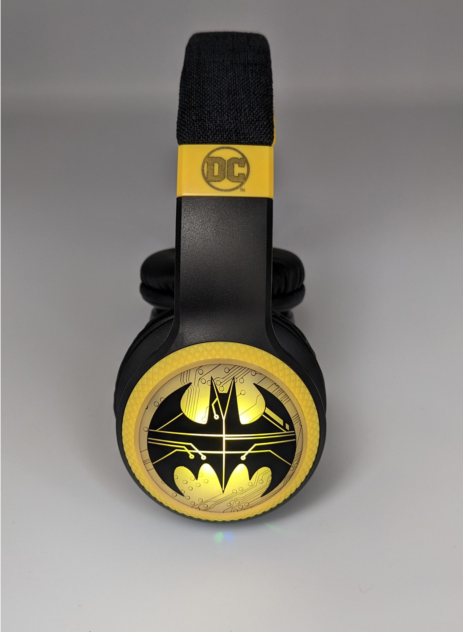 Batman Wireless On-ear Headphones with LED - hörlurar