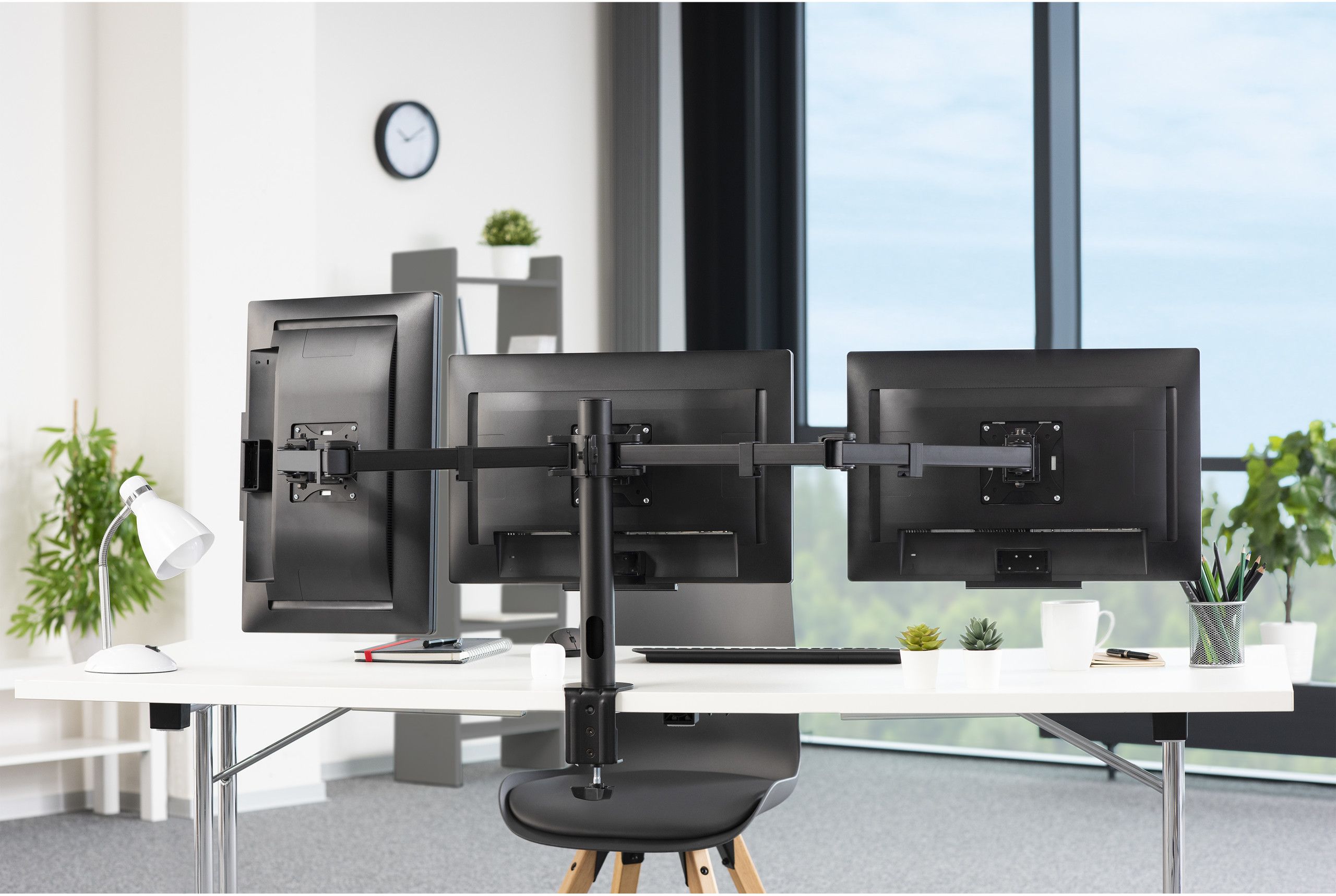 Hama Monitorfäste för Tre Bildskärmar 13"-27" - skärmfäste